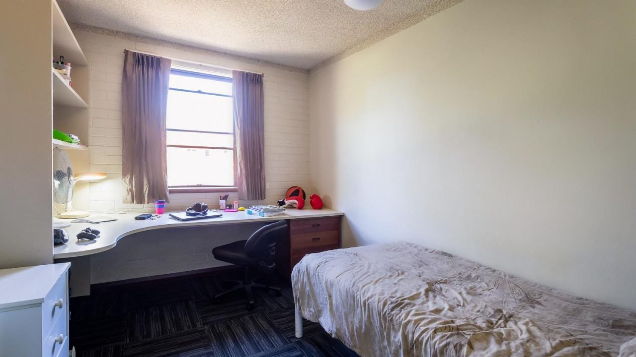 Top Universities In Perth: Best Colleges & Universities In Perth ...